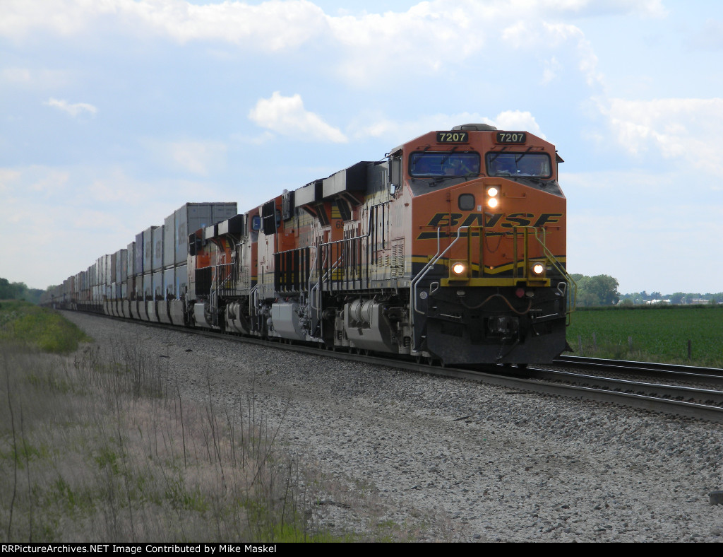 BNSF 7207